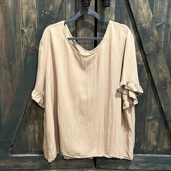 Hayden | Tops | Linen Button Back | Poshmark